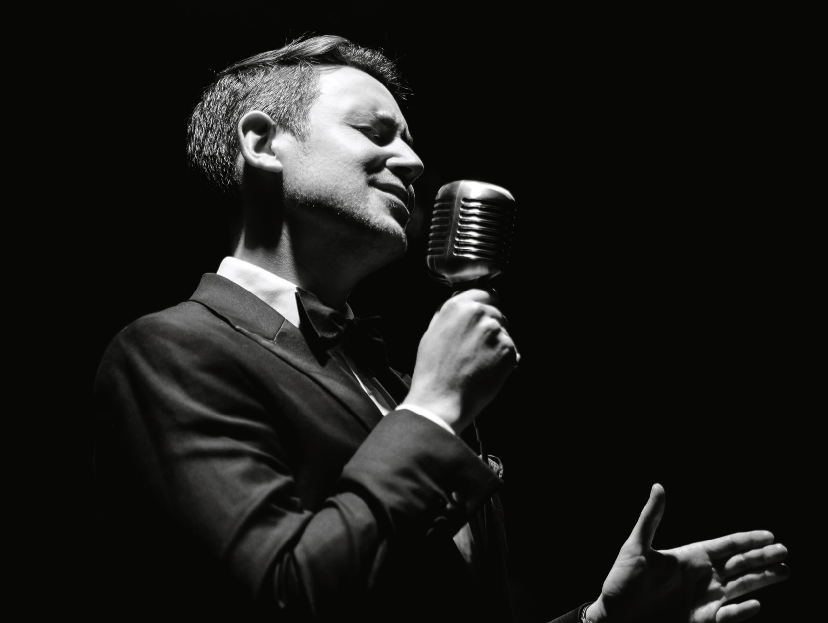 Sam Furlonger presents: ‘Frankly Sinatra’ | Crazy Coqs | Zédel, Soho